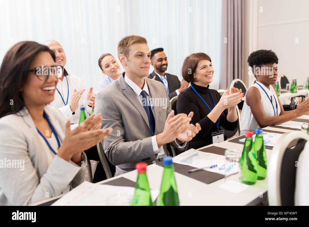 Applauding clapping middle aged man hi-res stock photography and images ...