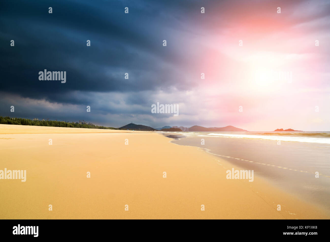 Beach marine scenery Stock Photo - Alamy