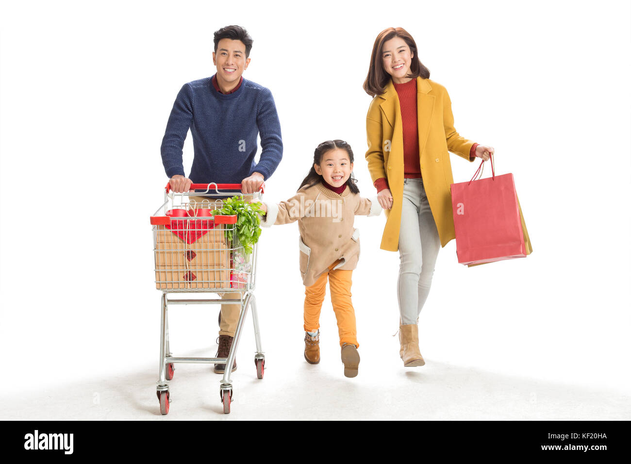 Indian family supermarket shopping hi-res stock photography and images ...