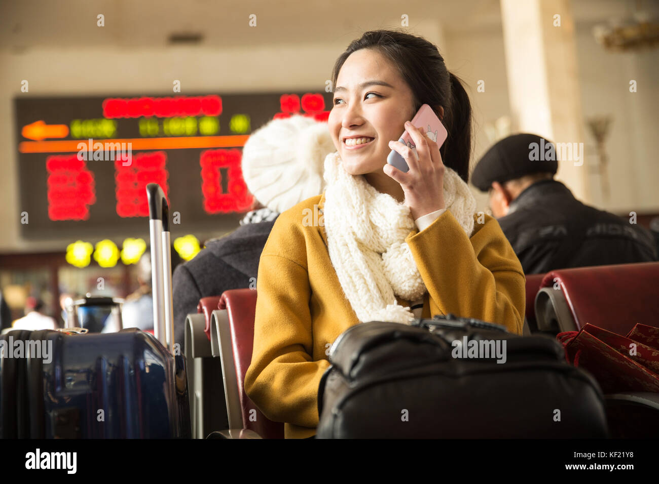 Bus station waiting room hi-res stock photography and images - Alamy
