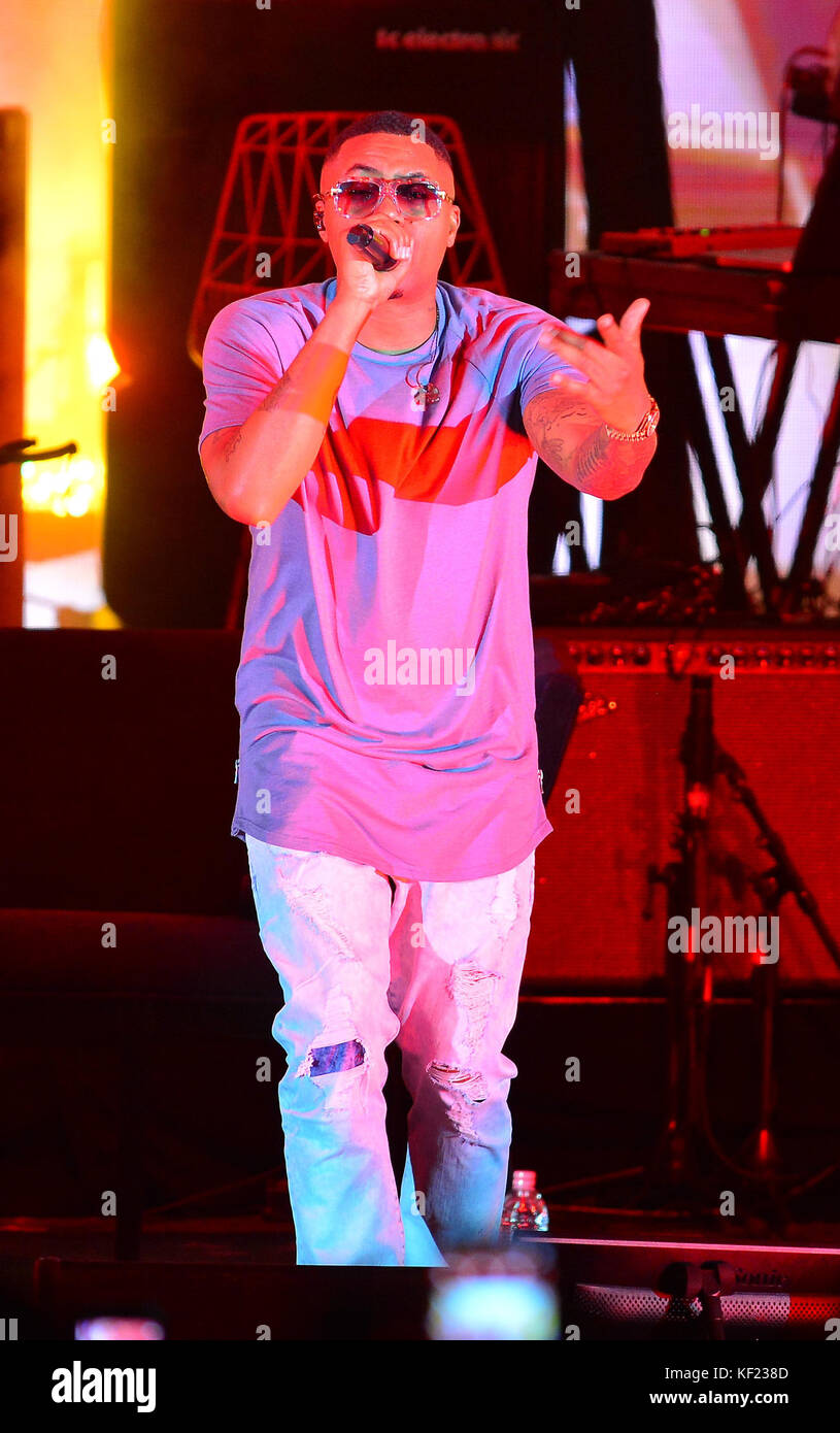 Ms Lauryn Hill and Nas perform on stage during the Powernomics tour at ...