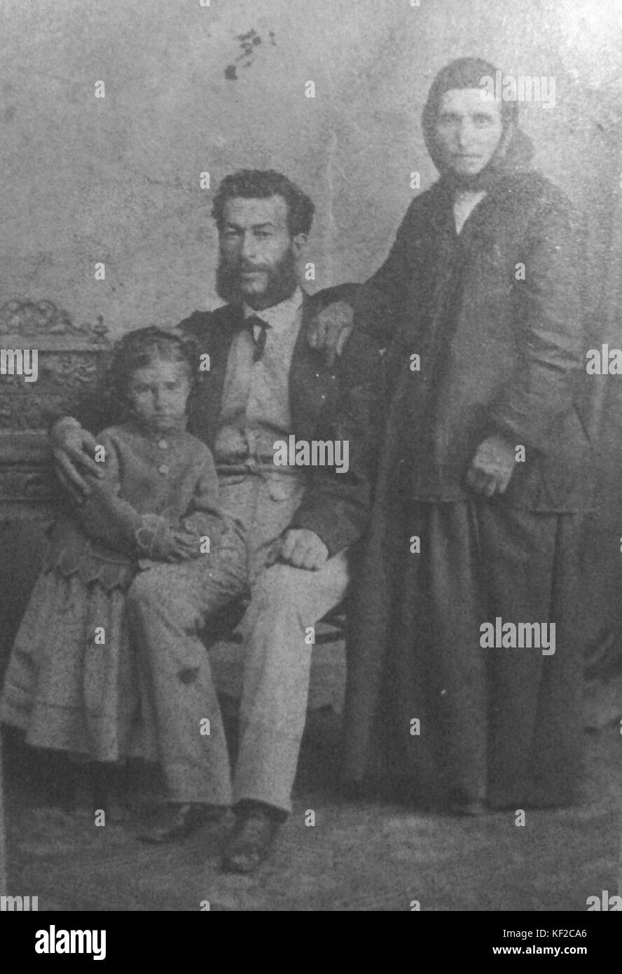 Vratsa history museum David Todorov Savov with mother and daughter ...