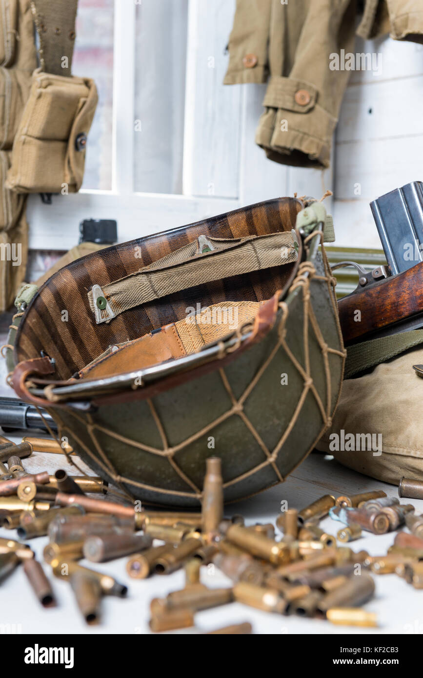the U.S. military equipment and weapons of World War II Stock Photo - Alamy