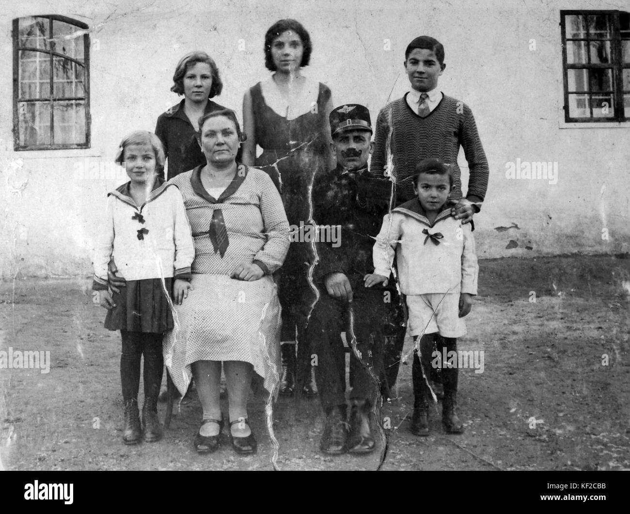 Family uniform hi-res stock photography and images - Alamy
