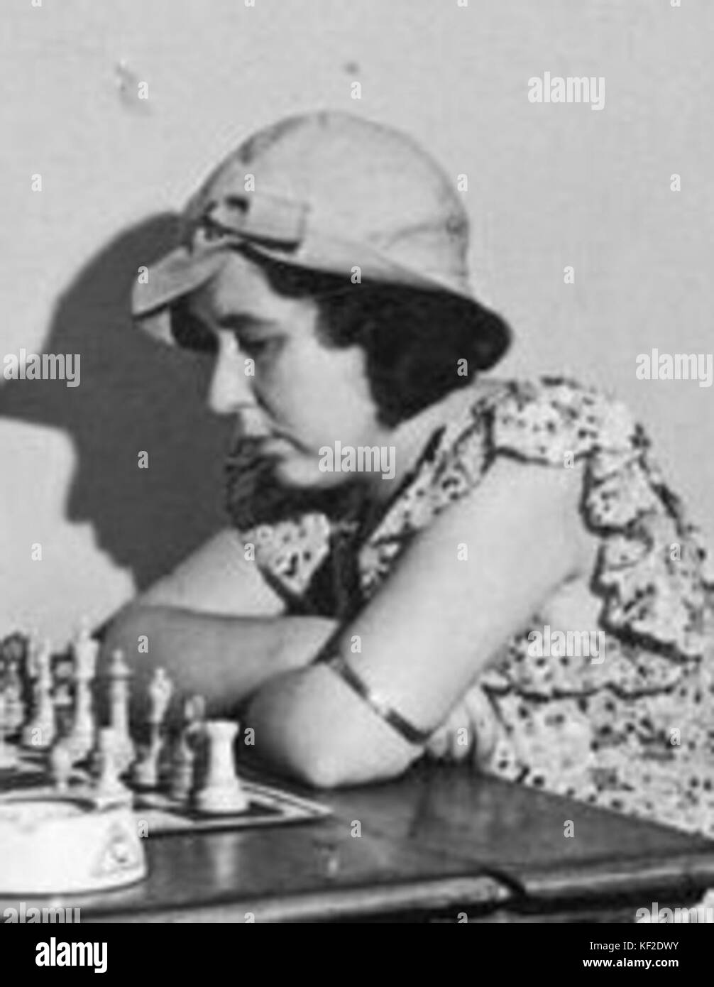 Menchik chess hi-res stock photography and images - Alamy