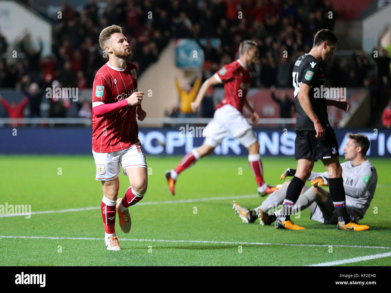 Bristol City's Matty Taylor (left) celebrates scoring his side's first ...