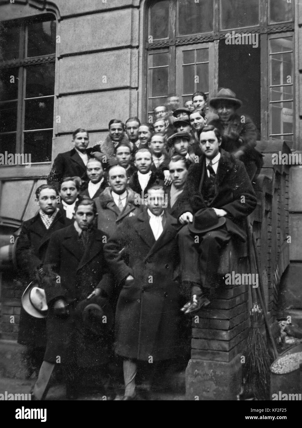 Tableau, men, stairs, yard 12422 Stock Photo - Alamy