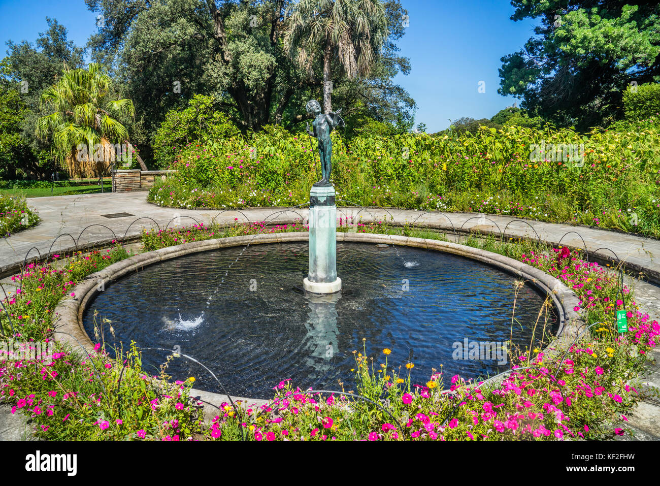 Australia, New South Wales, Sydney, Royal Botanic Garden, Cupid statue ...