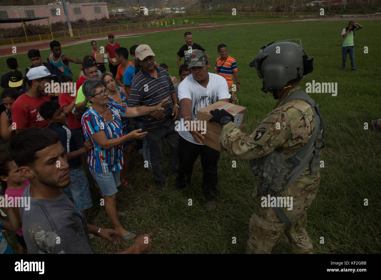 Army relief efforts hi-res stock photography and images - Alamy