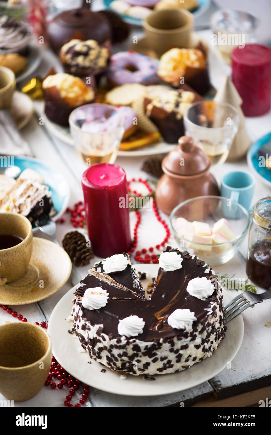 Yummy birthday cake hi-res stock photography and images - Alamy