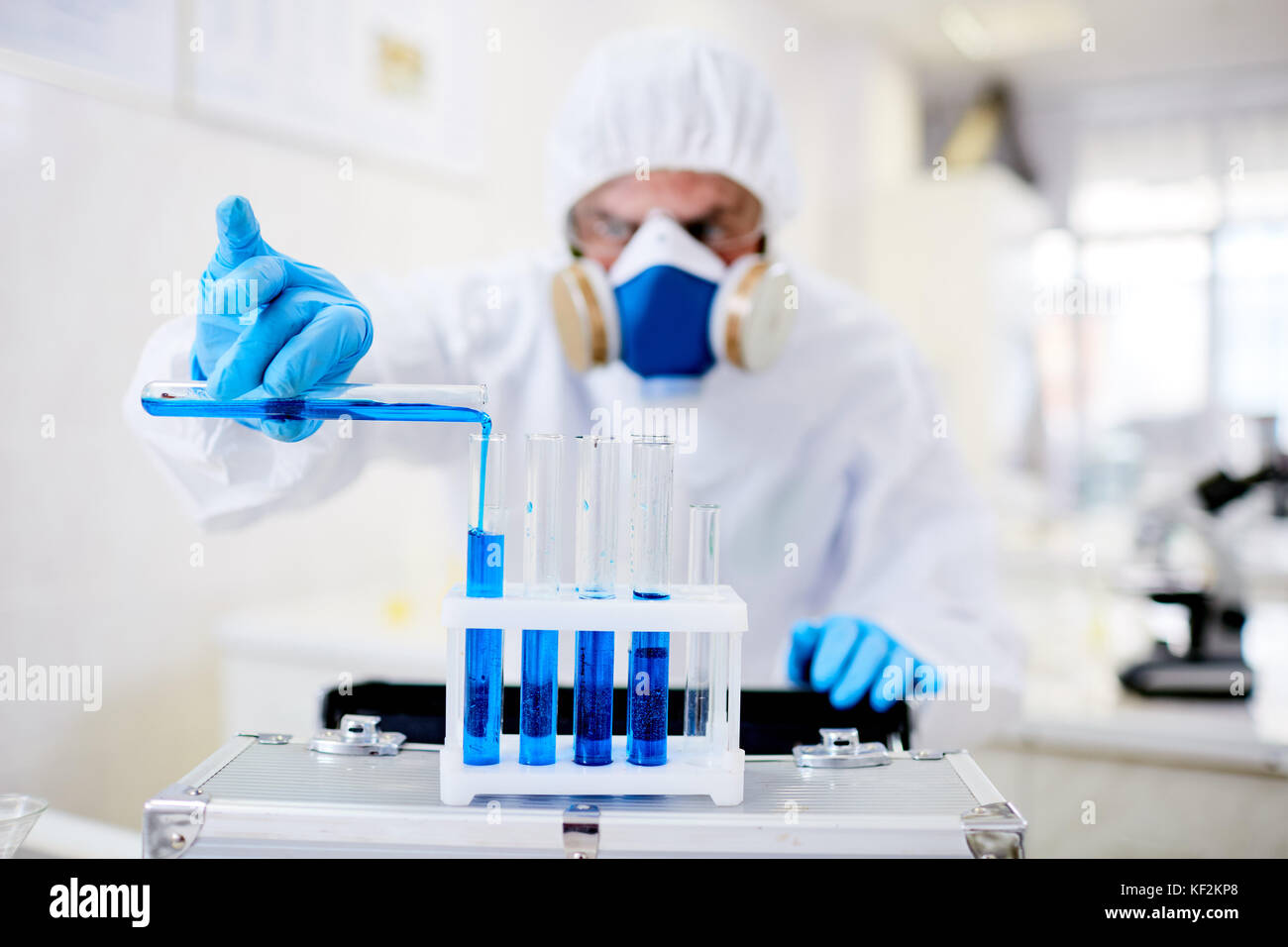 Biohazard lab hi-res stock photography and images - Alamy