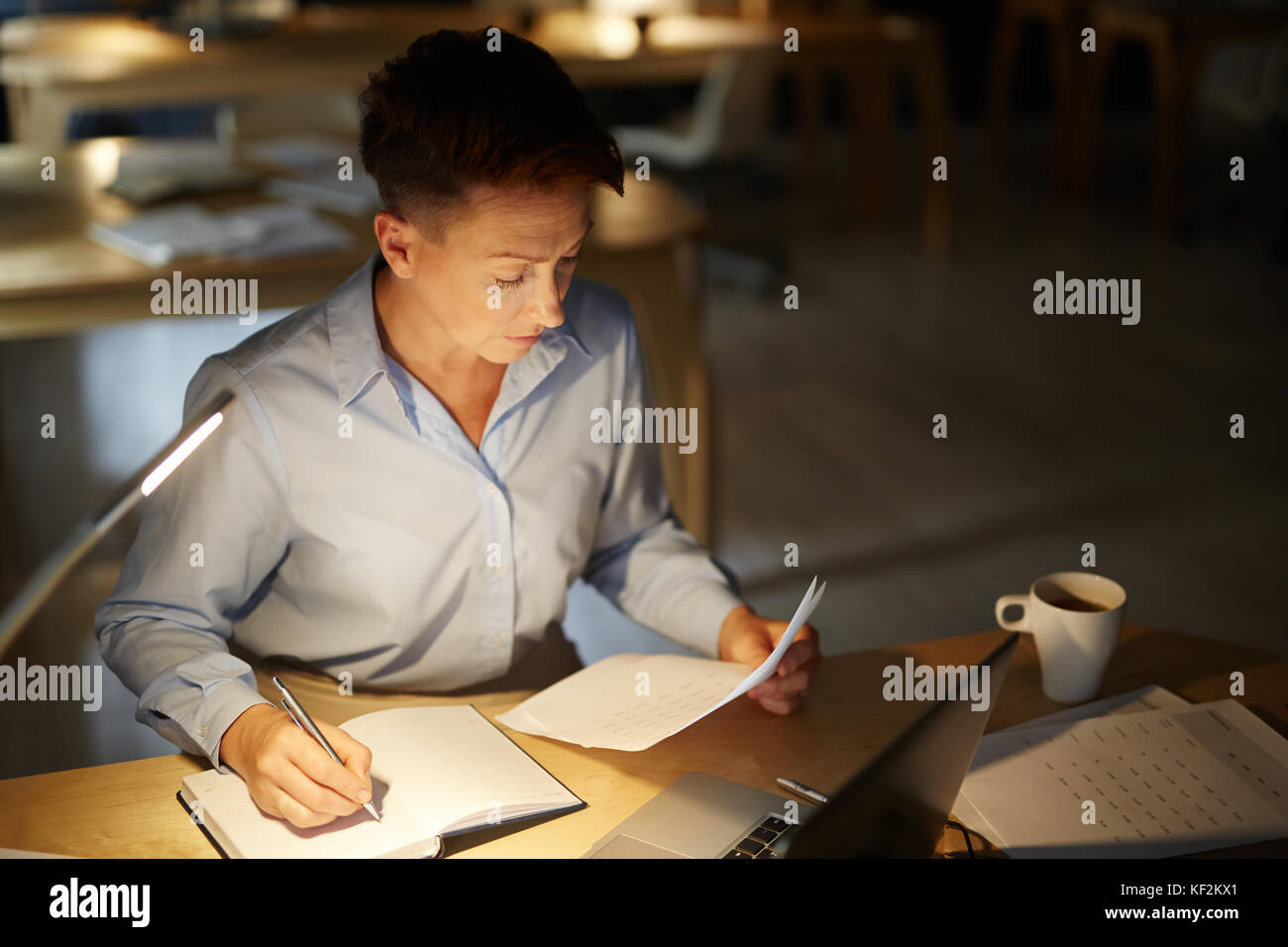 Late task hi-res stock photography and images - Alamy