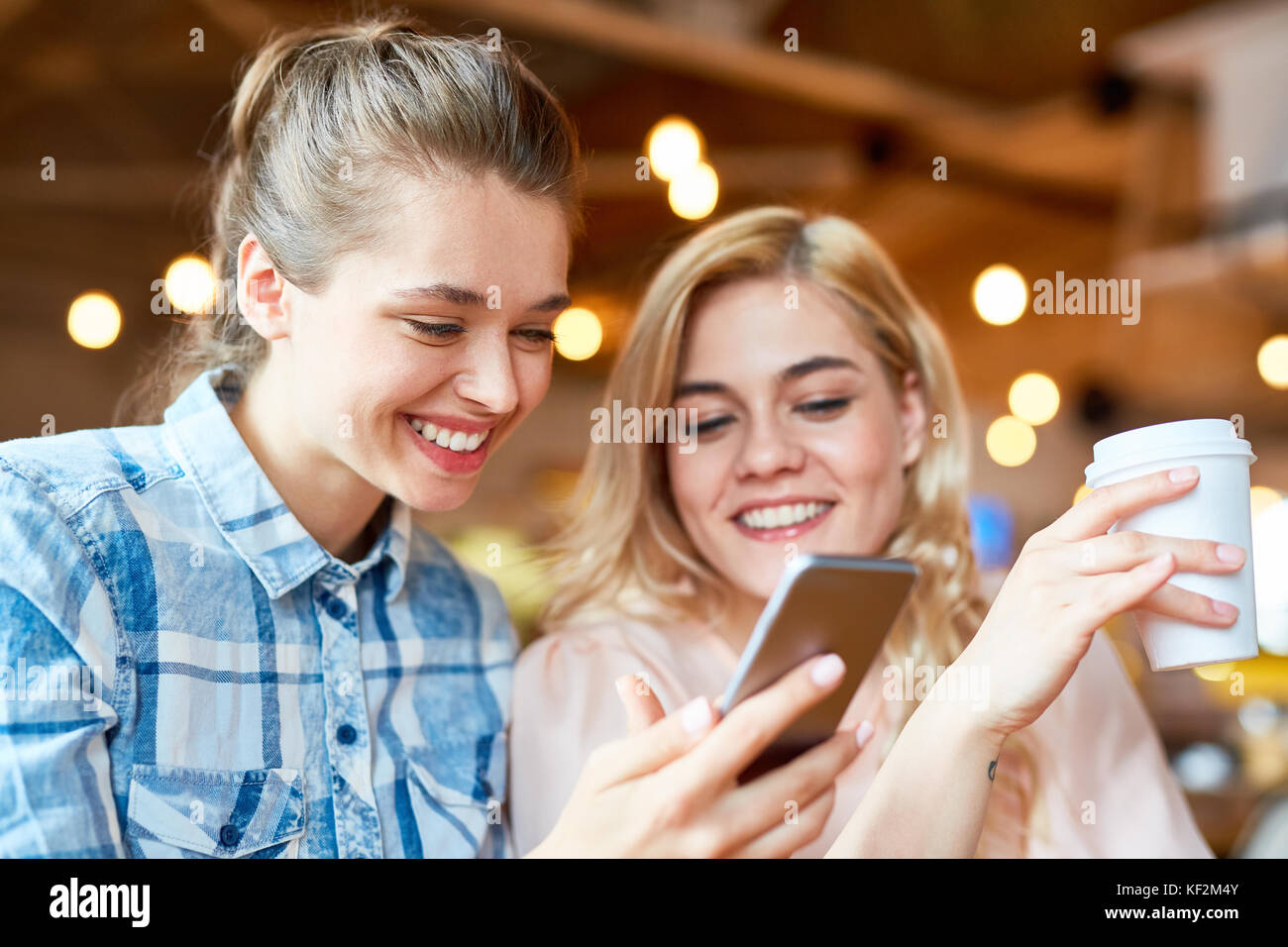 Portrait happy friends using hi-res stock photography and images - Alamy