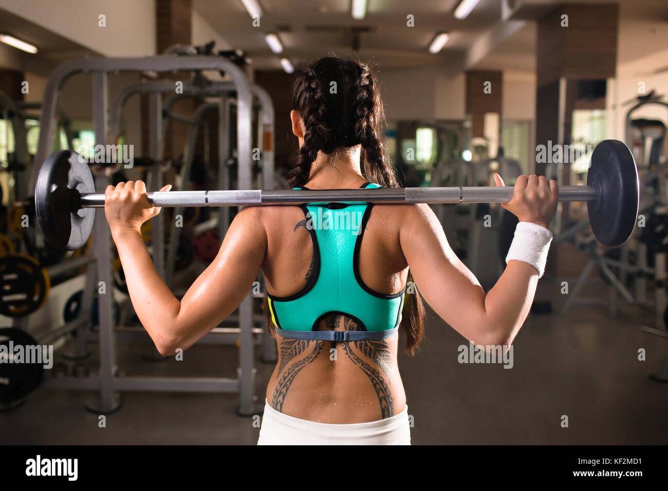 Heavy woman rear hi-res stock photography and images - Alamy