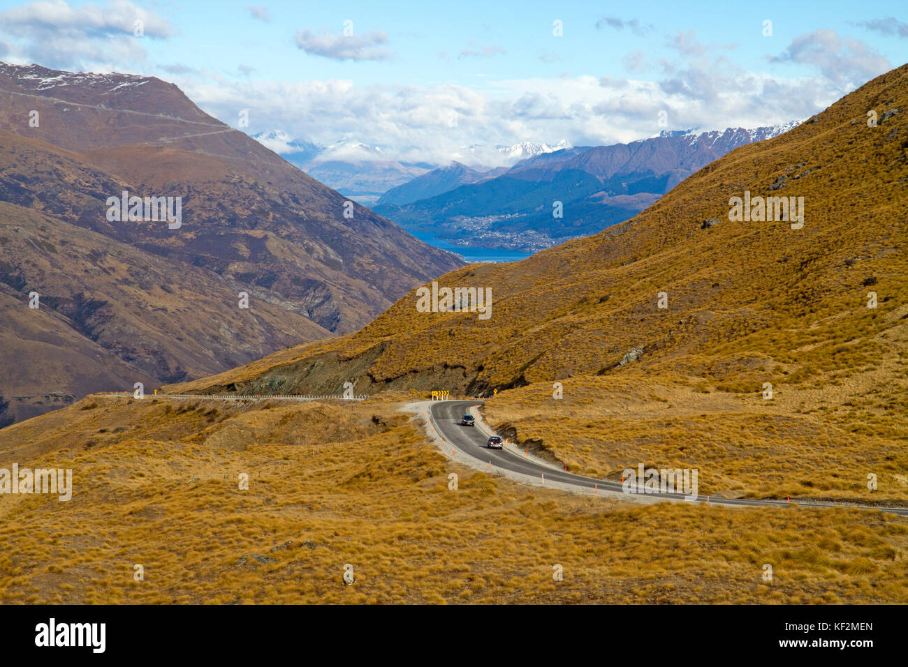 Crown range road queenstown new hi-res stock photography and images - Alamy