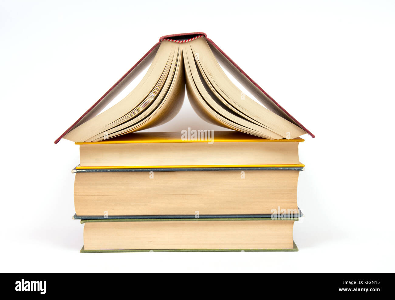 Old books store Cut Out Stock Images & Pictures - Alamy