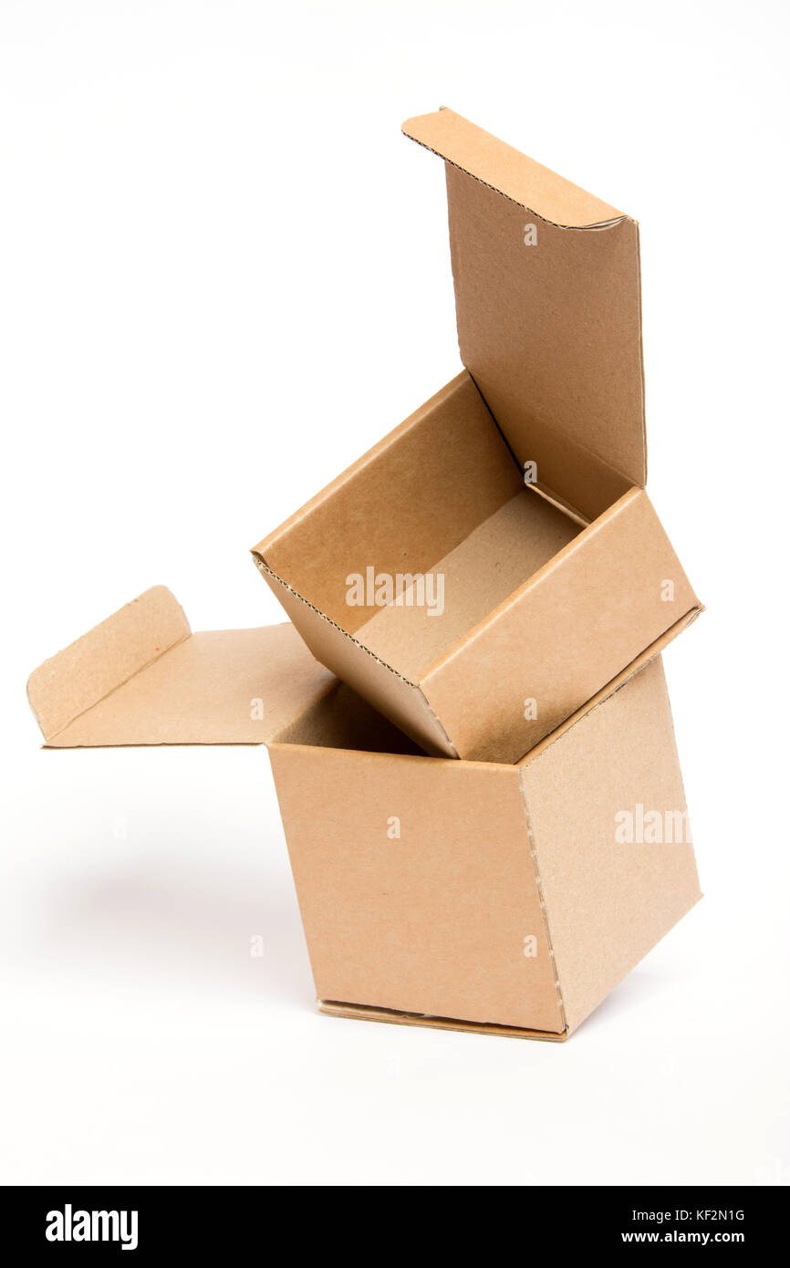 Empty open box Stock Photo - Alamy