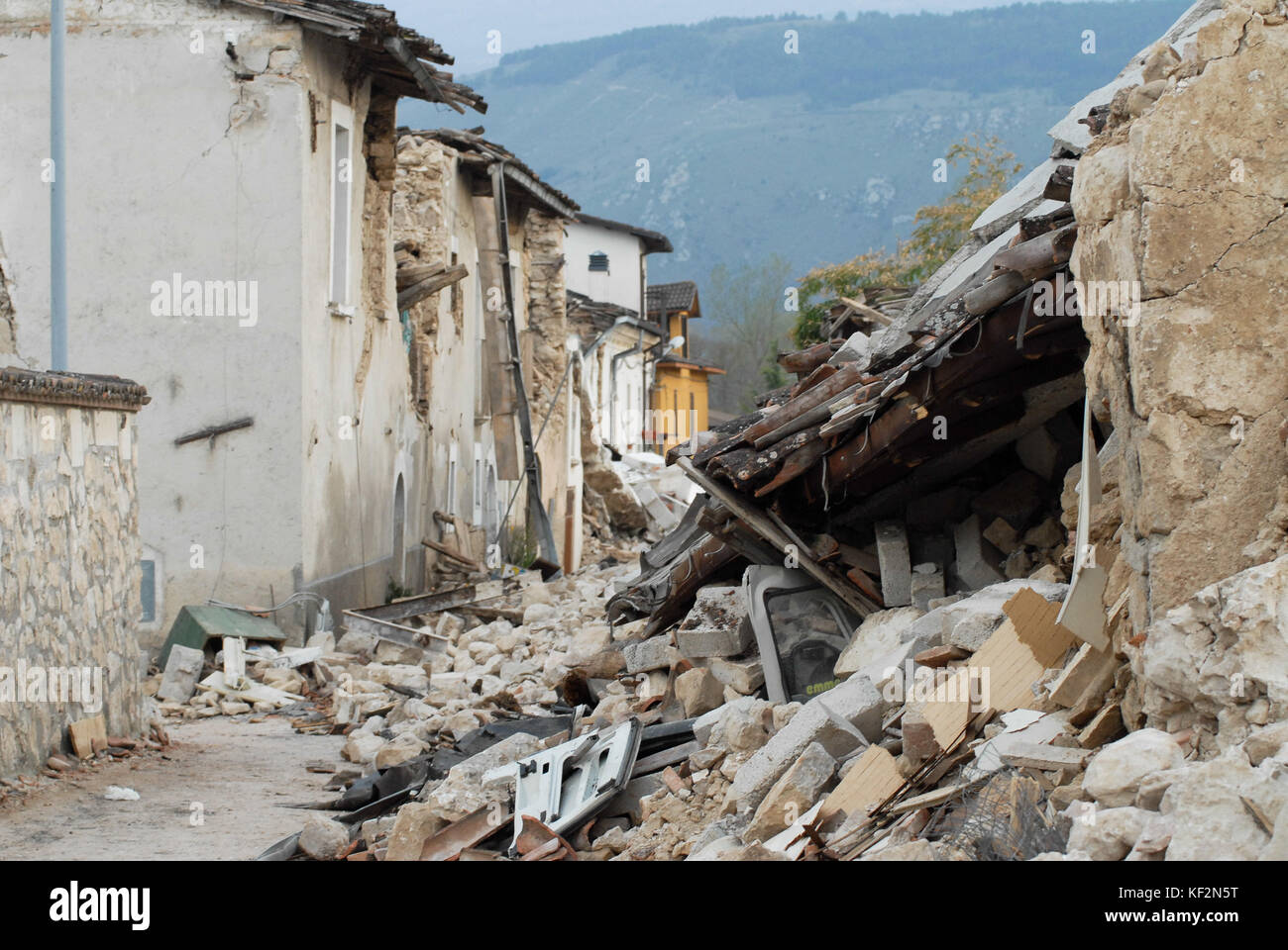 City destroyed by an earthquake Stock Photo - Alamy