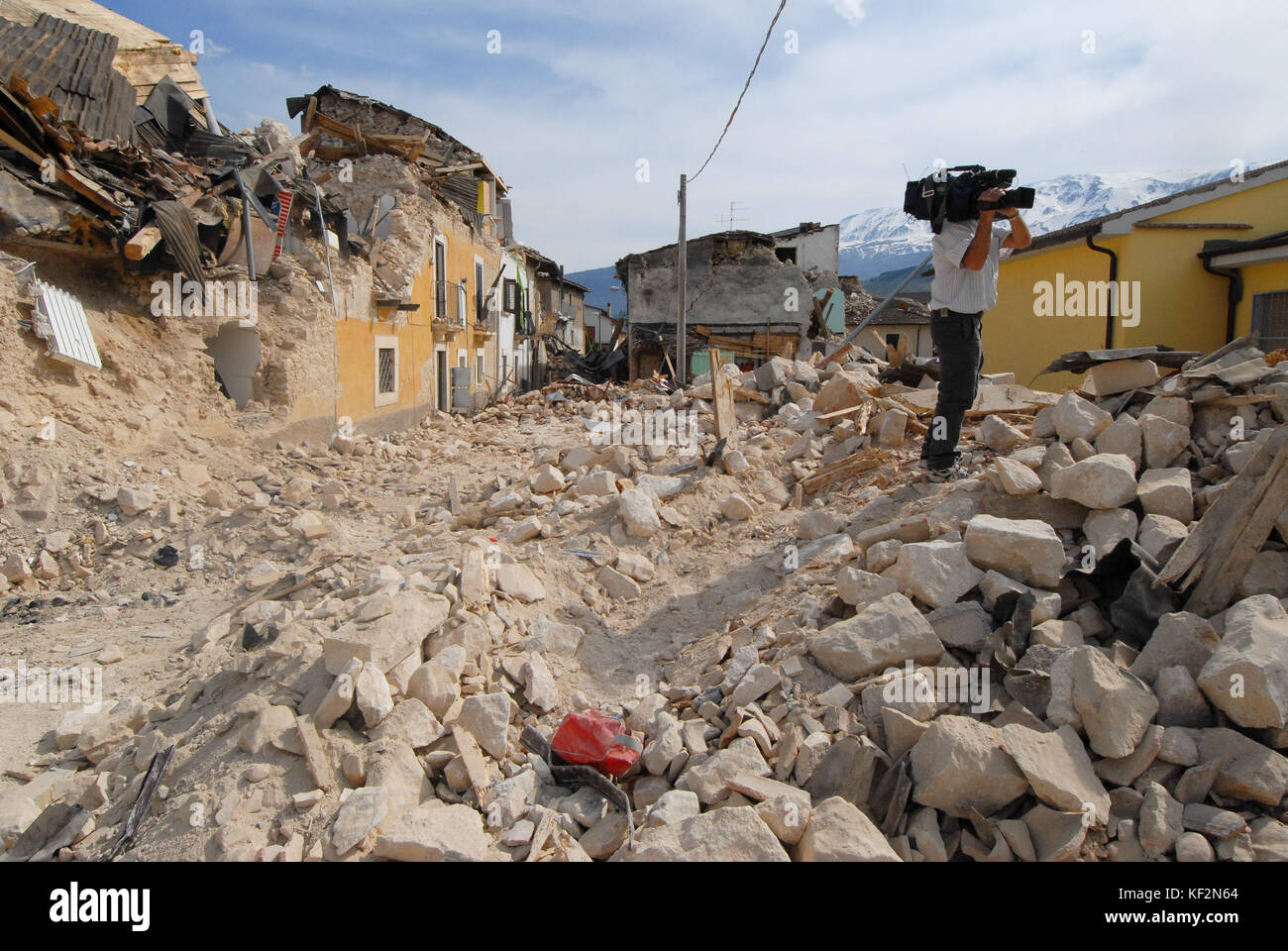 City destroyed by an earthquake Stock Photo - Alamy