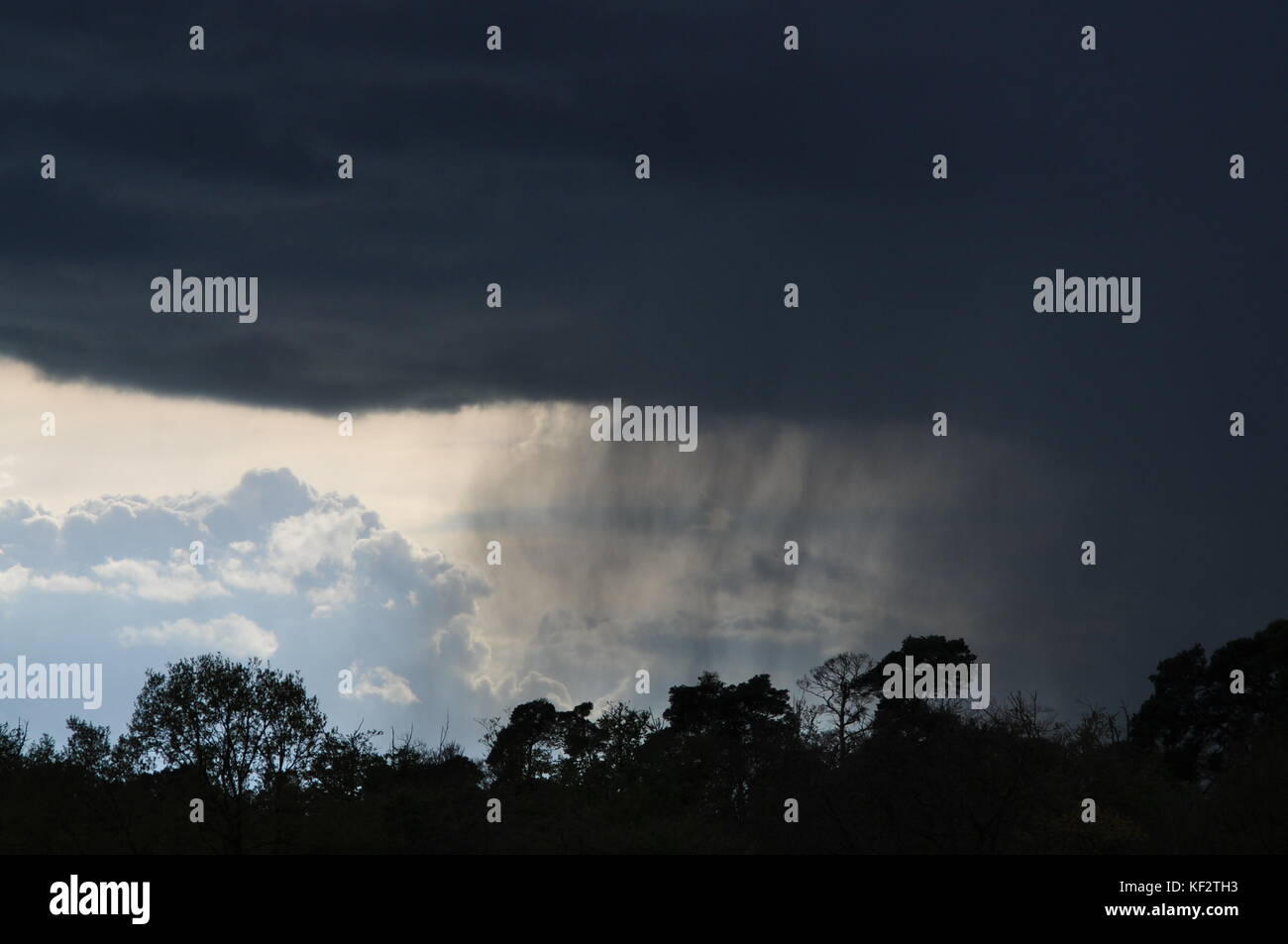 Cloudburst hi-res stock photography and images - Alamy