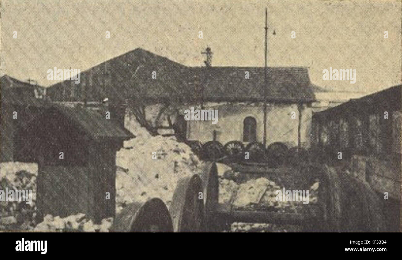 Old molding workshop at Barreiro Stock Photo - Alamy