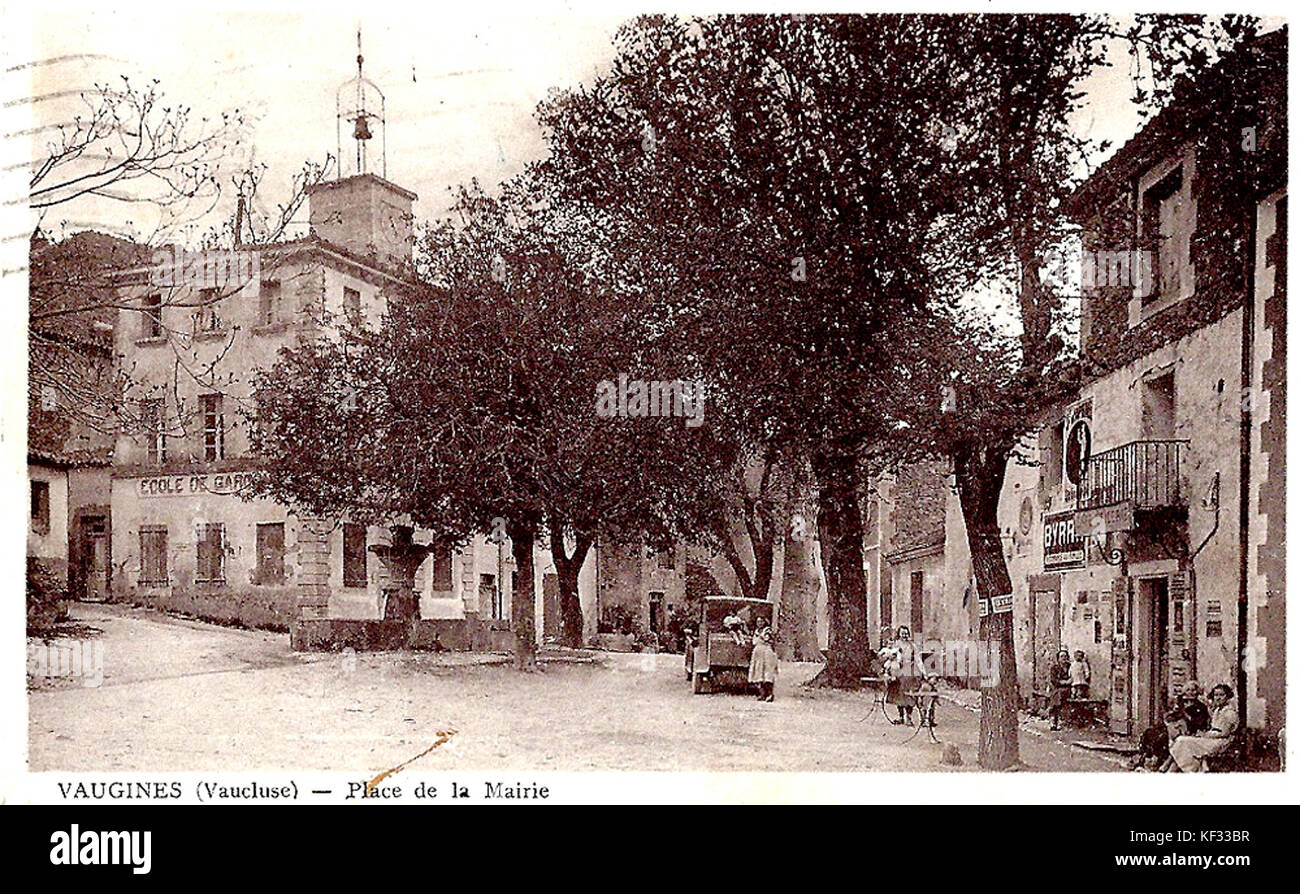 Vaugines hi-res stock photography and images - Alamy