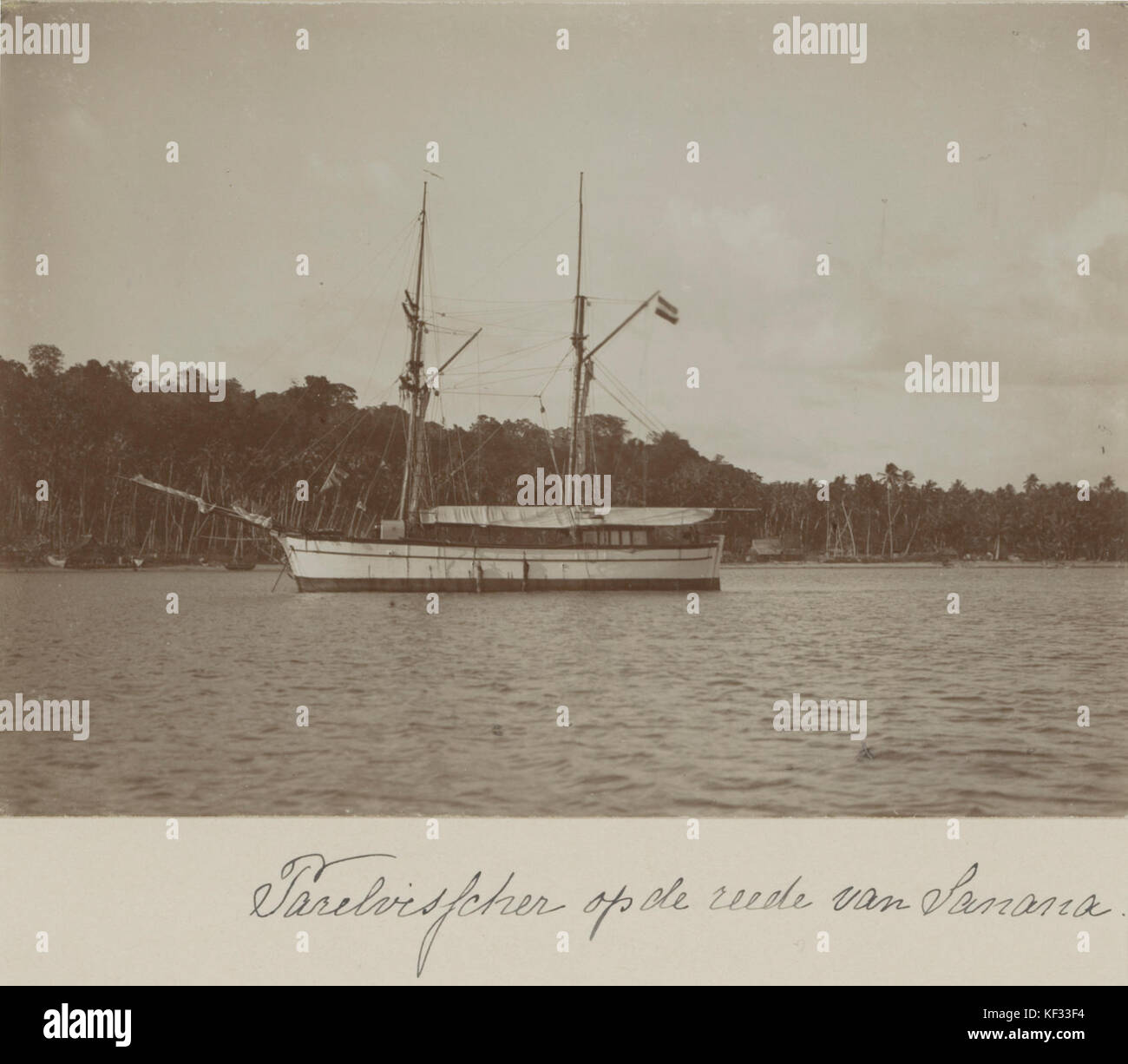 Fishing boat 1900s hi-res stock photography and images - Alamy
