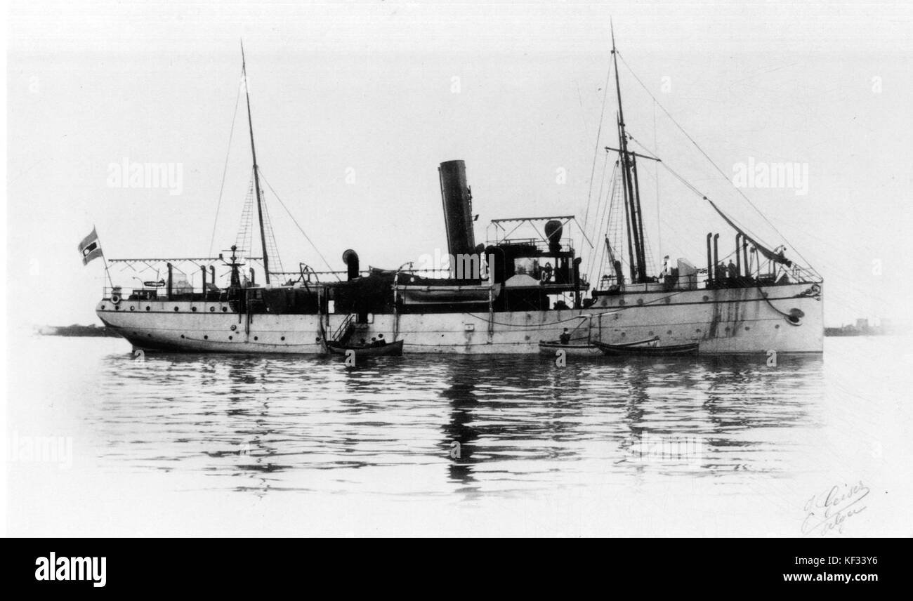 Dutch gunboat hi-res stock photography and images - Alamy