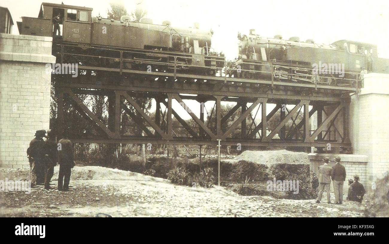 Testing of the Bezelga Railway Bridge Stock Photo - Alamy