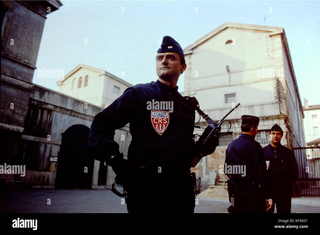 Riot police officers take the place of striking prison watchmen, Saint ...