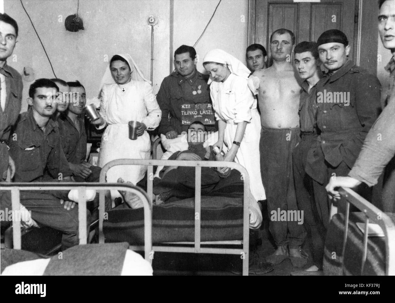 Wwii military doctors Black and White Stock Photos & Images - Alamy