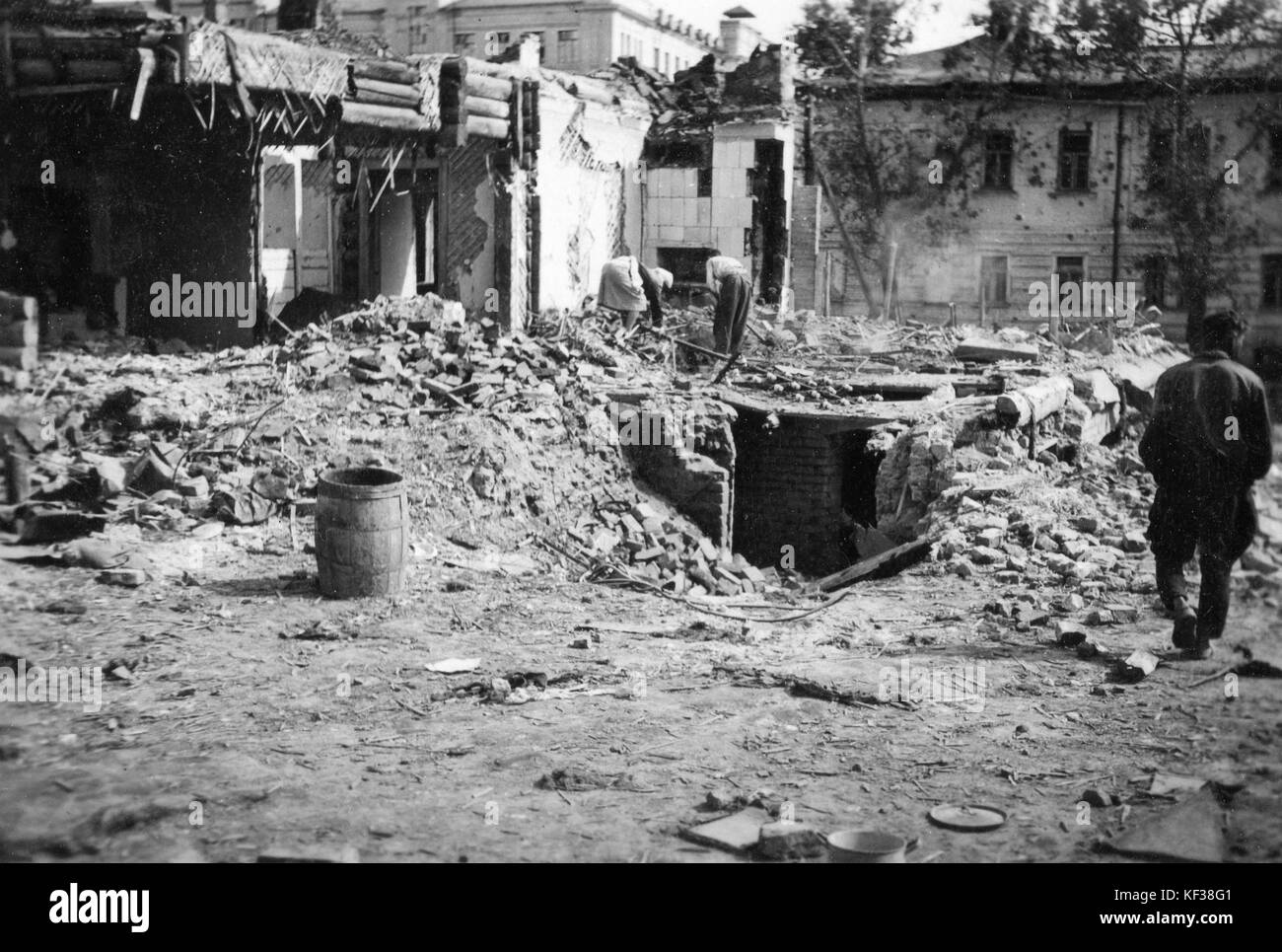 War damage, barrel 73895 Stock Photo - Alamy