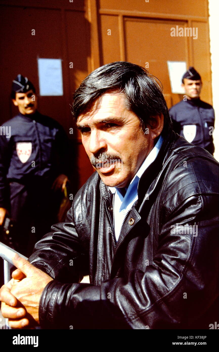 Stiking prison watchmen hi-res stock photography and images - Alamy