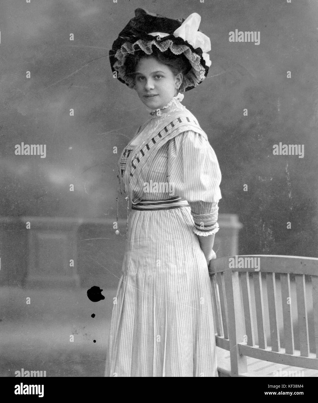 Vintage studio portrait of woman Black and White Stock Photos & Images ...