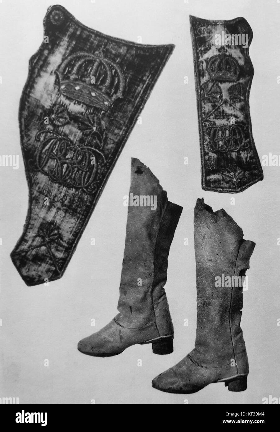 Display case objects Black and White Stock Photos & Images - Alamy