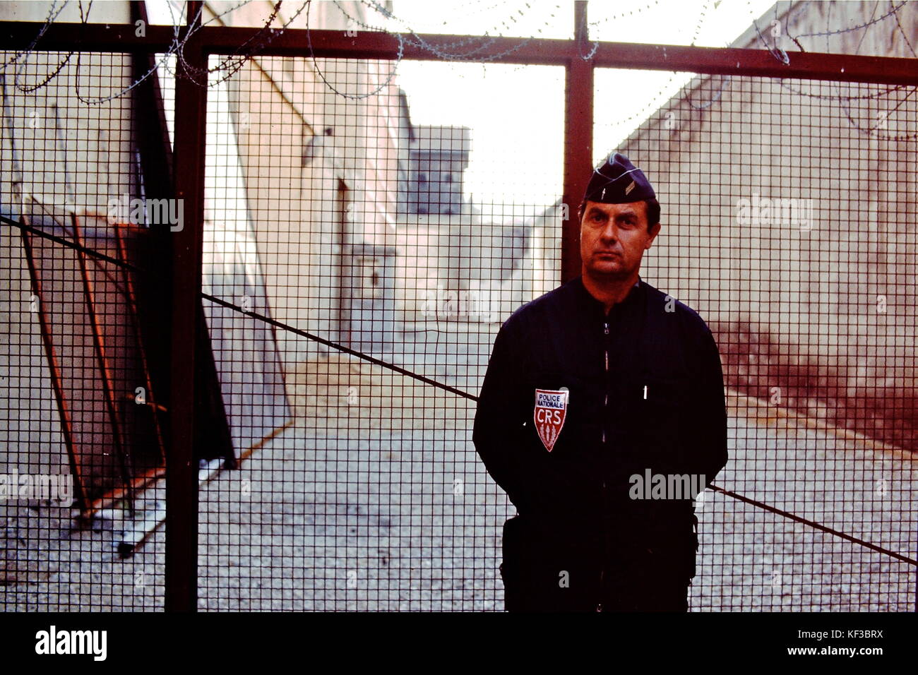 Riot police officers take the place of striking prison watchmen, Saint ...
