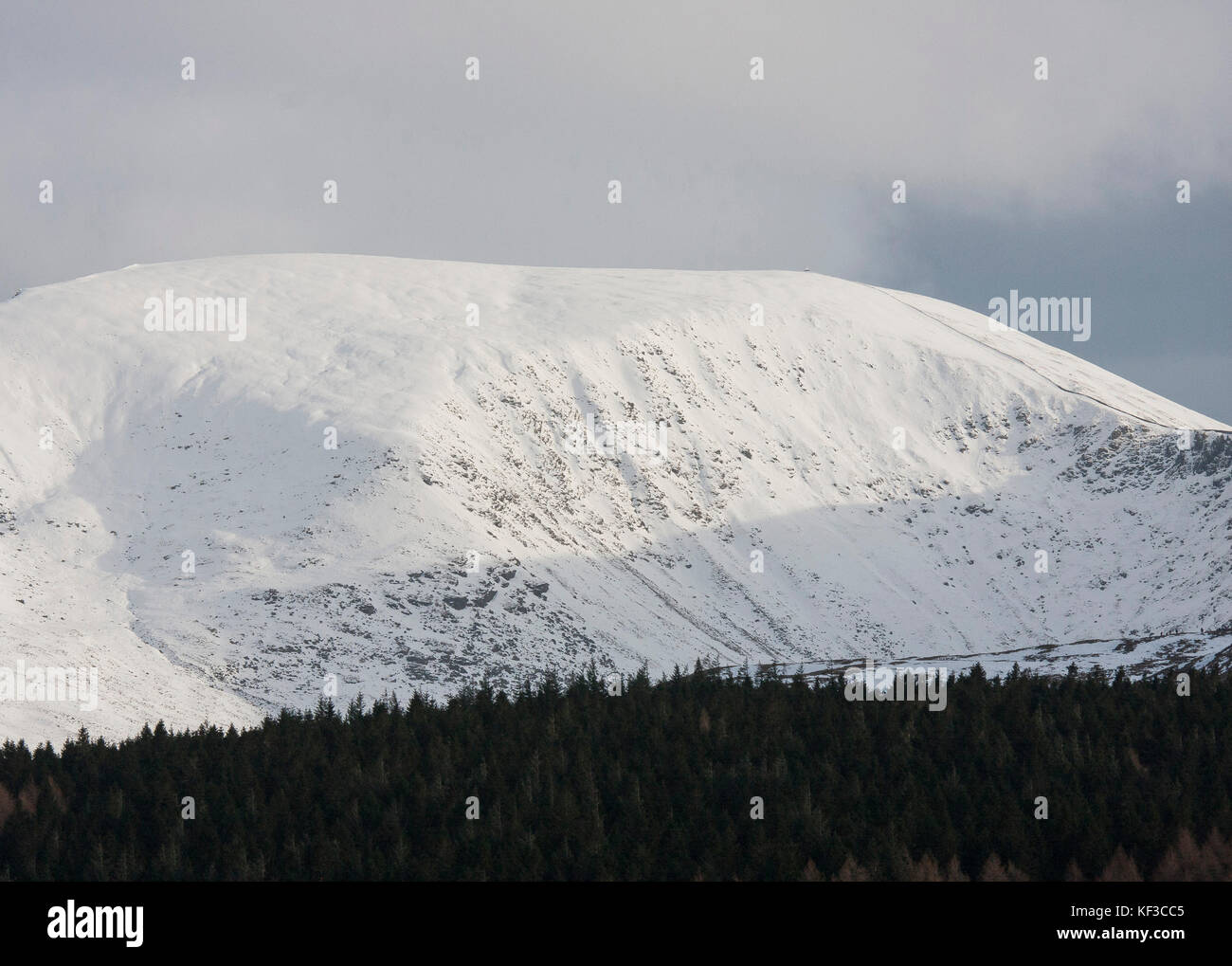 Walking on snow in northern hills hi-res stock photography and images ...