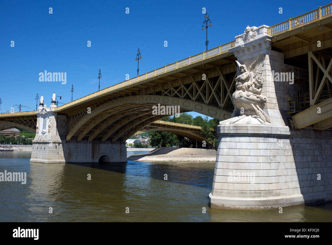 Margaret Bridge spanning Danube River Budapest Hungary Stock Photo - Alamy