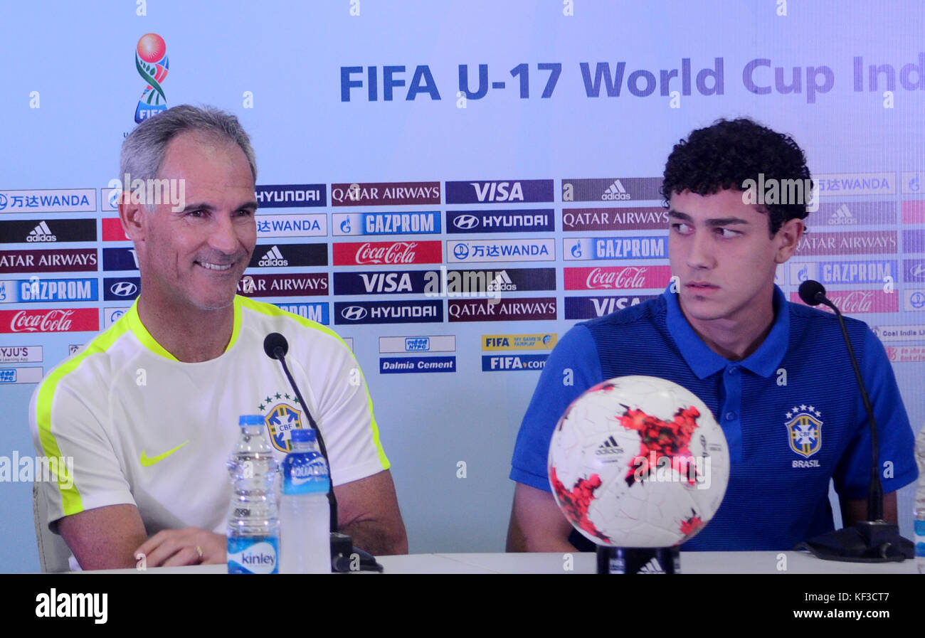 Kolkata, India. 24th Oct, 2017. Brazil coach Carlos Amadeu (left) and ...