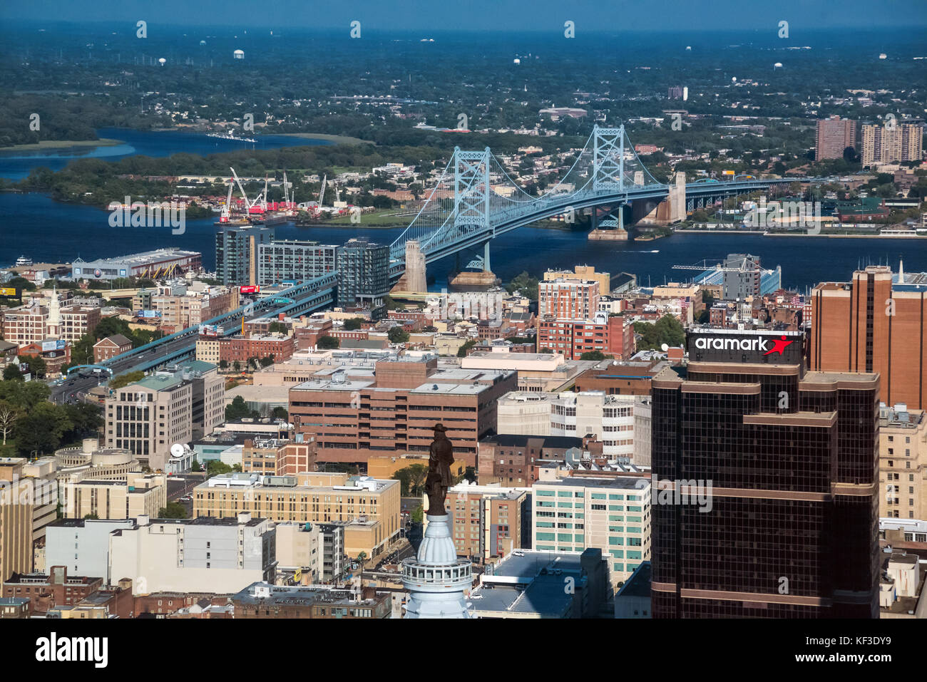 Beautiful view of Philadelphia from One Liberty Observation Deck ...