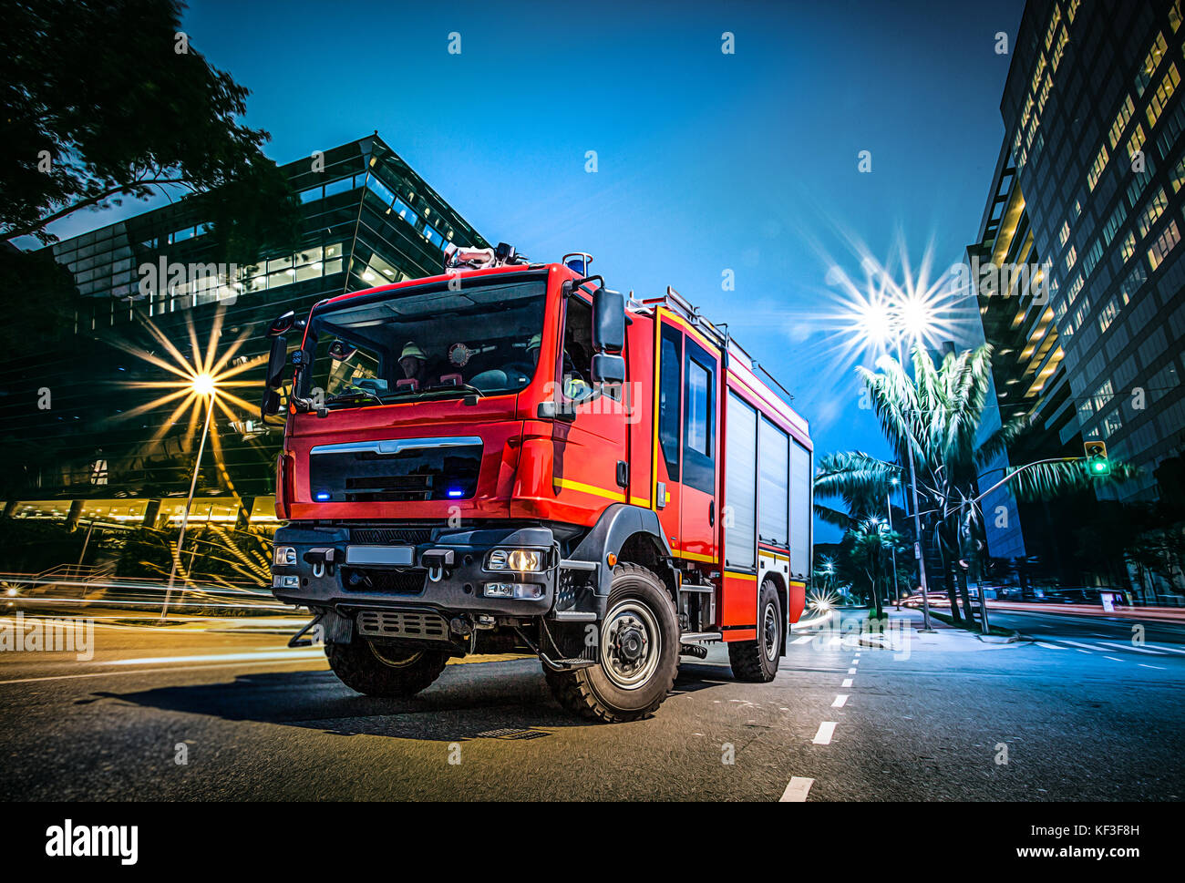 Firetruck and water hi-res stock photography and images - Alamy