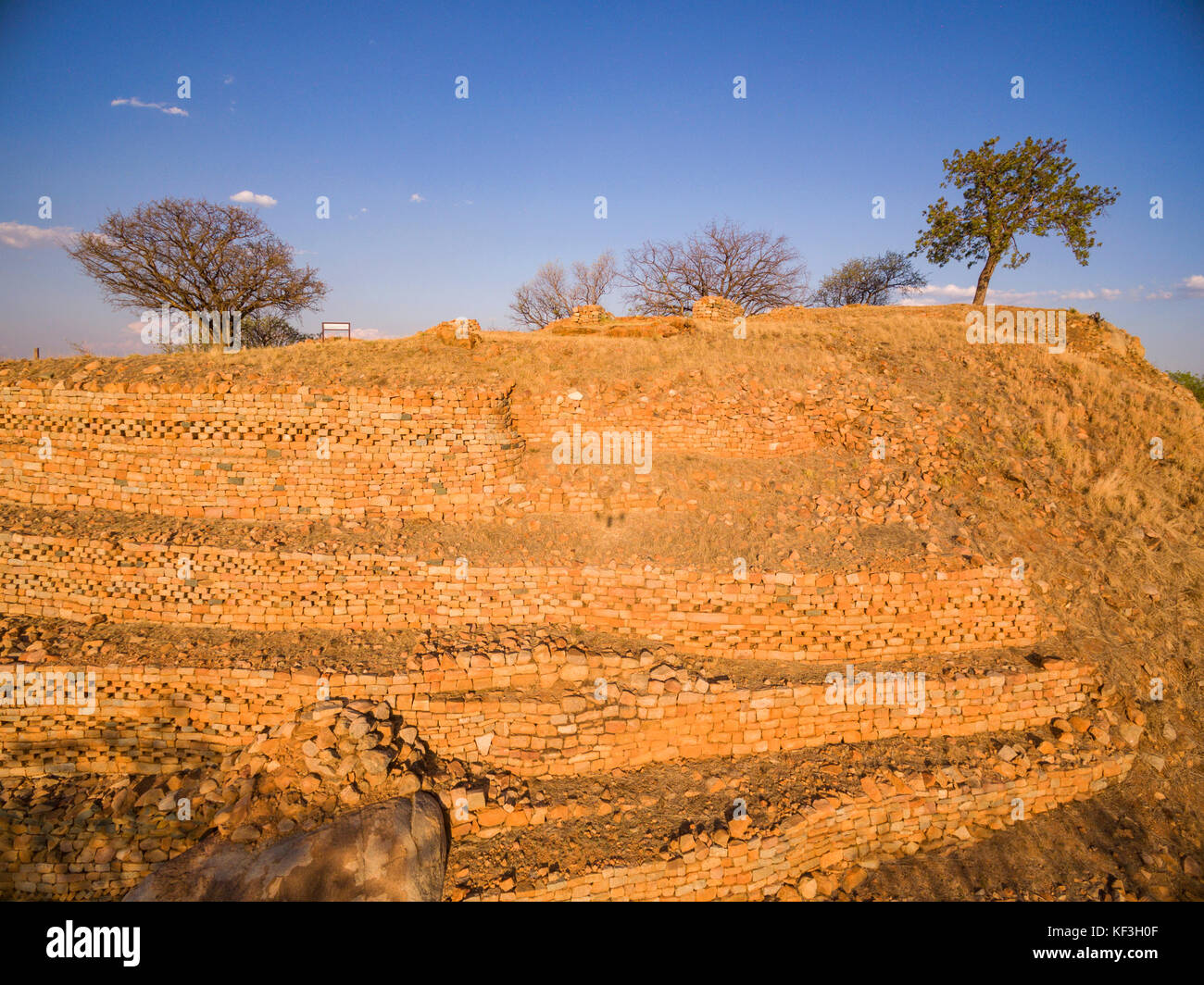 An aerial view of Khami Ruins Stock Photo - Alamy