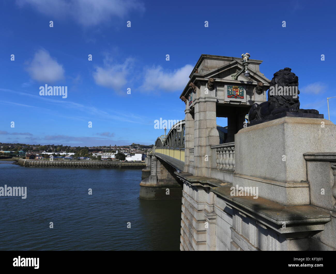 Bridge over river medway hi-res stock photography and images - Alamy