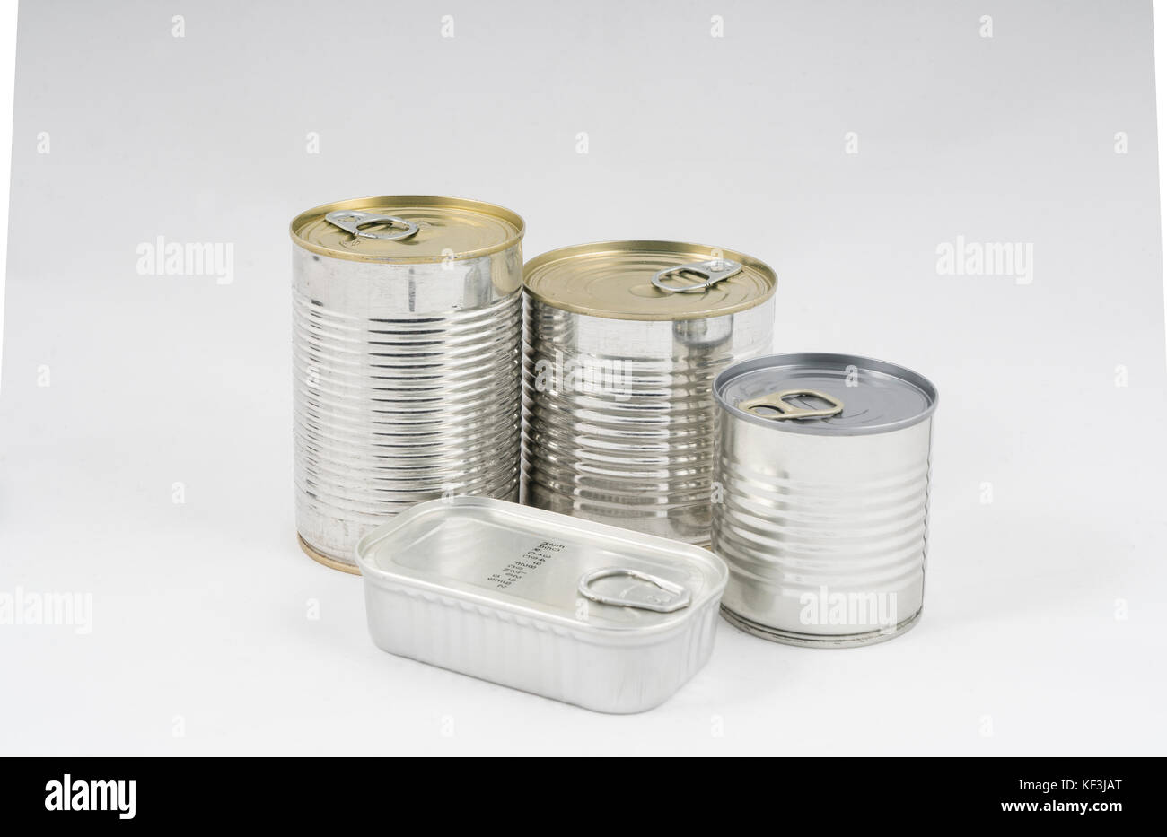 Canned table hi-res stock photography and images - Alamy