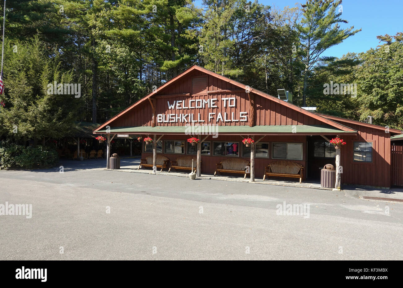 Entrance wooden buildings of Bushkill falls, waterfalls, Pennsylvania's ...