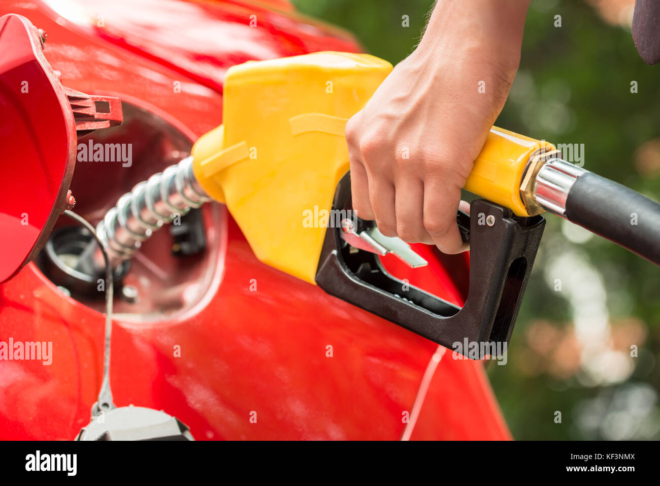 Filling up gas tank hi-res stock photography and images - Alamy