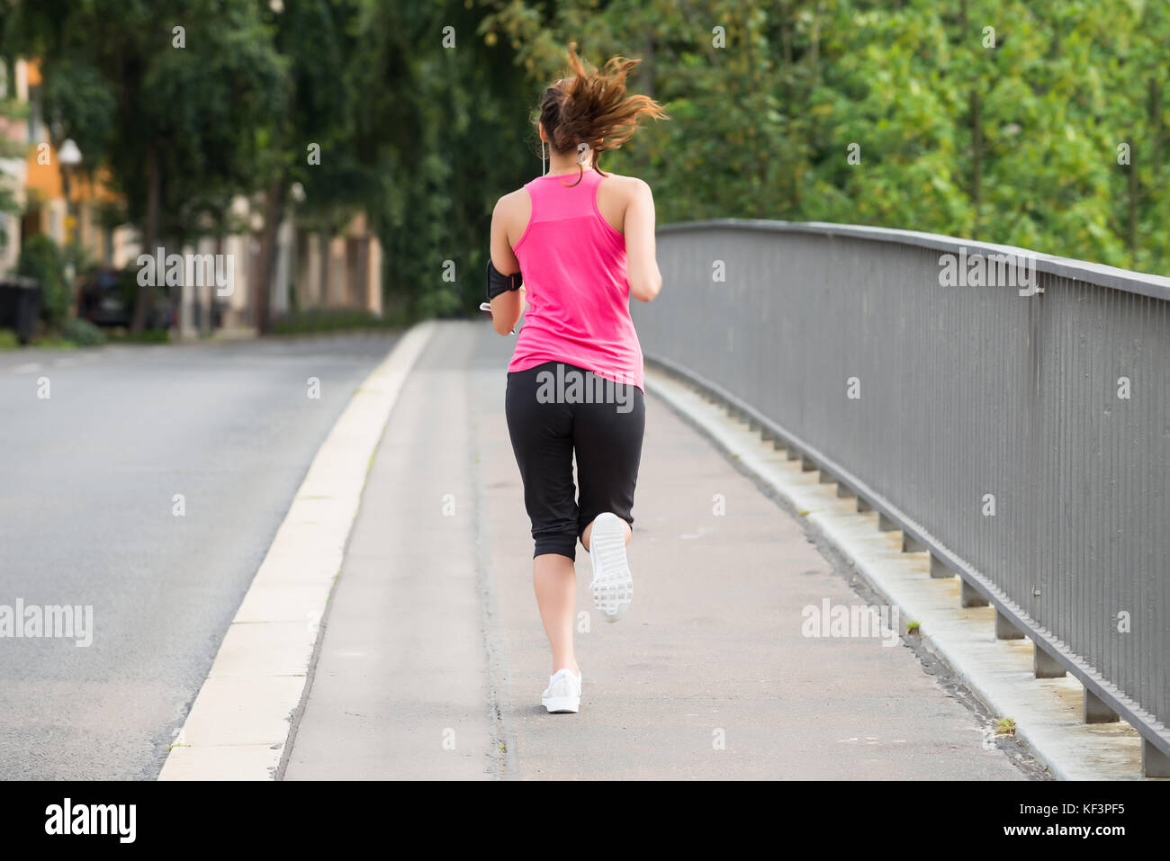 Sidewalk car hi-res stock photography and images - Alamy