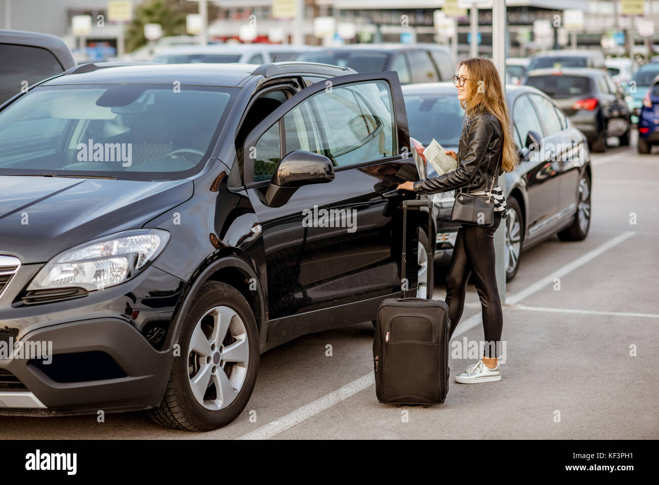 Woman renting a car Stock Photo - Alamy Woman renting a car Stock Photo - Alamy