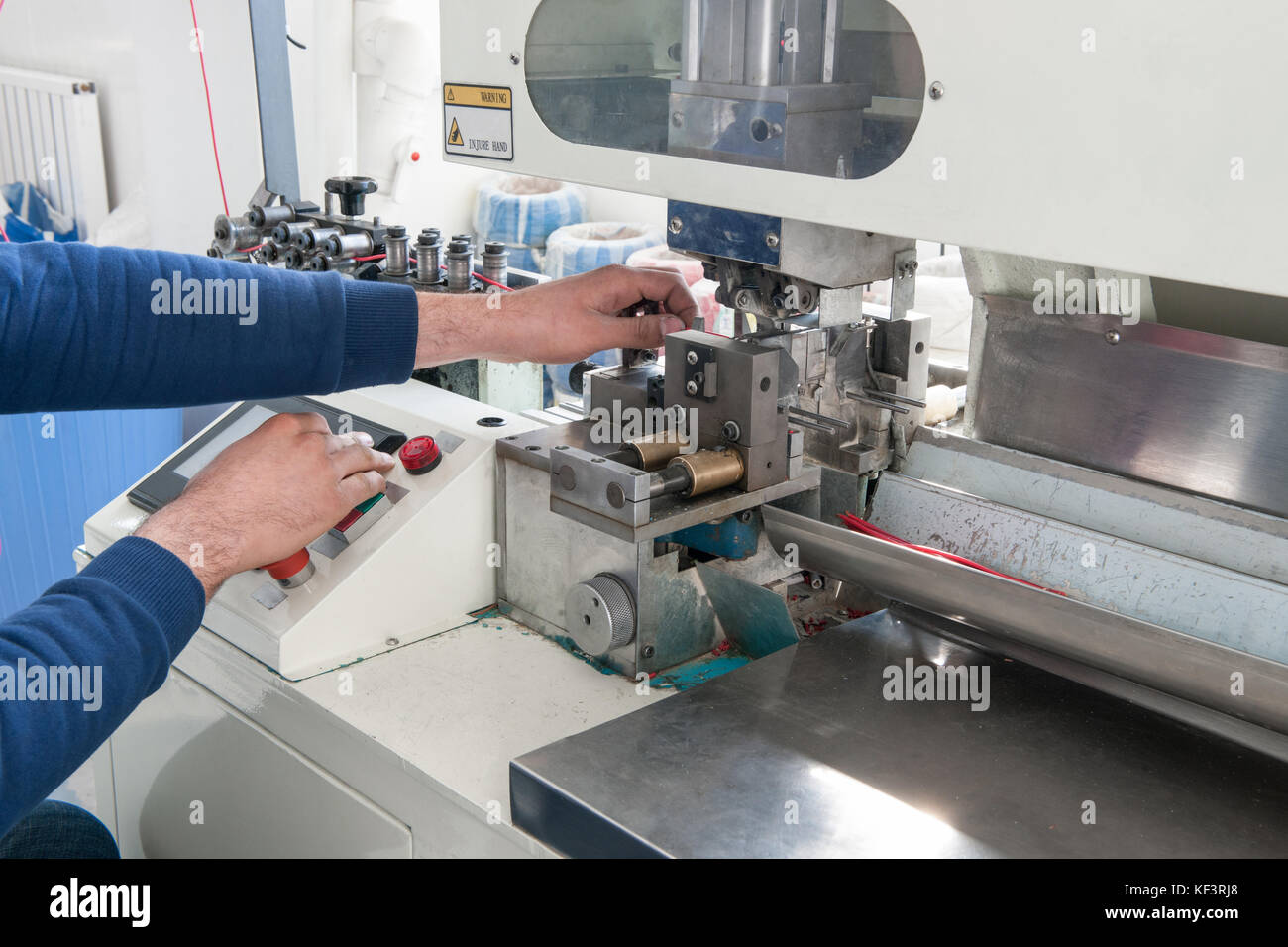 Mechanism metal cut cutting device hi-res stock photography and images ...