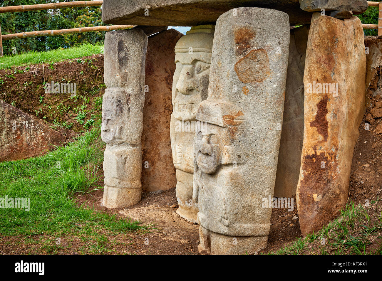 Precolumbian archaeological site hi-res stock photography and images ...